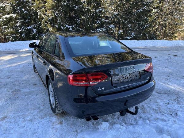 Melns Audi A4 2009 Telšiai, ar dzinēja tilpumu 1.80 L un nobraukumu 214 tūkst. km par 4000 €, foto 5 vietnē AUTOMOTO.COM.LV