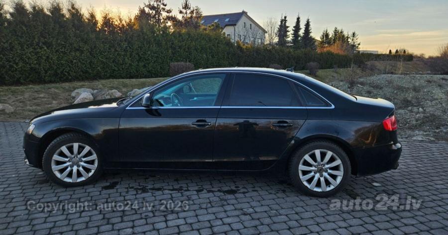 Melns Audi A4 2009 Tallina, ar dzinēja tilpumu 2.00 L un nobraukumu 120 tūkst. km par 6500 €, foto 10 vietnē AUTOMOTO.COM.LV
