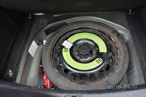 Melns Audi A4 2009 Tallina, ar dzinēja tilpumu 2.70 L un nobraukumu 381 tūkst. km par 4000 €, foto 18 vietnē AUTOMOTO.COM.LV