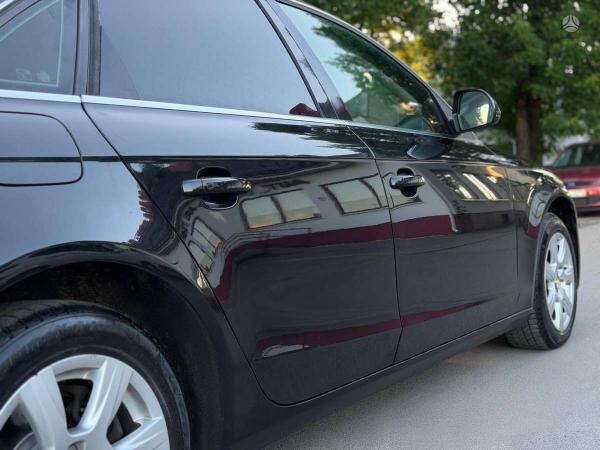 Black Audi A4 2009 in Kaunas, with an engine capacity of 1.97 L and mileage of 297 thousand km for 5000 €, photo 6 on AUTOMOTO.COM.LV