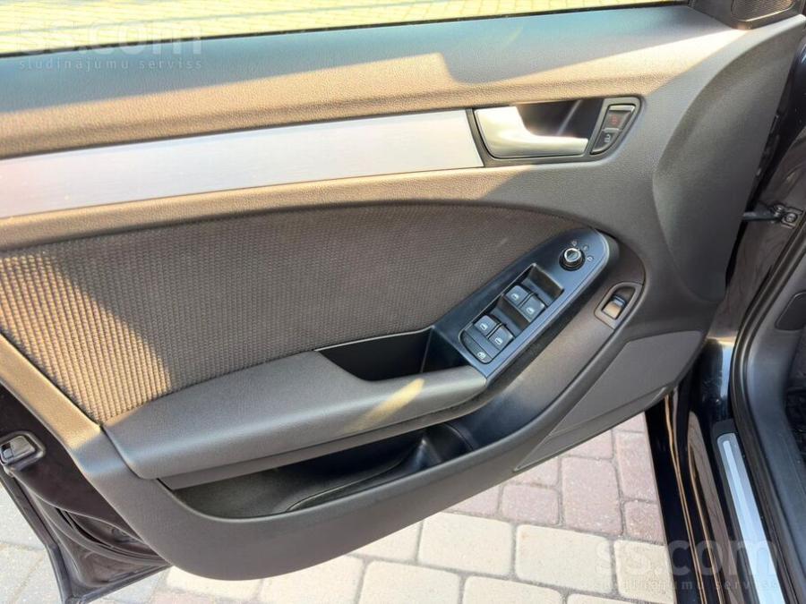 Melns Audi A4 2009 Ventspils, ar dzinēja tilpumu 2.00 L un nobraukumu 353 tūkst. km par 4500 €, foto 16 vietnē AUTOMOTO.COM.LV
