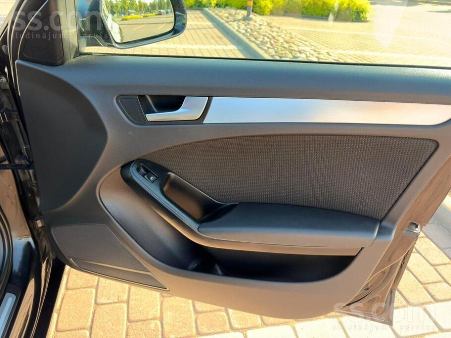 Melns Audi A4 2009 Ventspils, ar dzinēja tilpumu 2.00 L un nobraukumu 353 tūkst. km par 4500 €, foto 18 vietnē AUTOMOTO.COM.LV