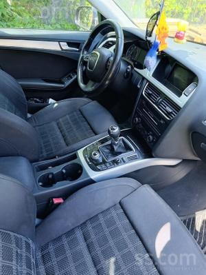 Melns Audi A4 2009 Rīga, ar dzinēja tilpumu 2.00 L un nobraukumu 338 tūkst. km par 4300 €, foto 7 vietnē AUTOMOTO.COM.LV