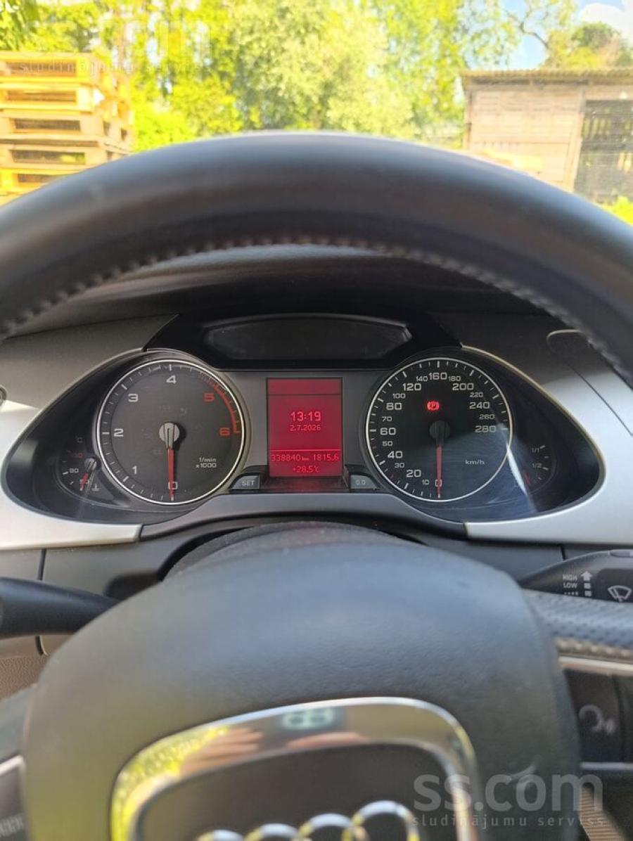 Melns Audi A4 2009 Rīga, ar dzinēja tilpumu 2.00 L un nobraukumu 338 tūkst. km par 4300 €, foto 13 vietnē AUTOMOTO.COM.LV
