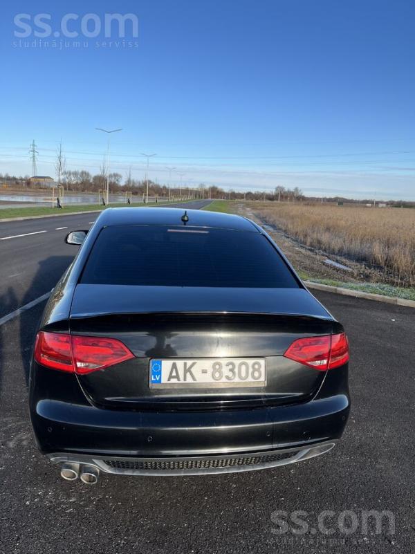 Melns Audi A4 2009 Liepāja, ar dzinēja tilpumu 2.00 L un nobraukumu 290 tūkst. km par 5400 €, foto 2 vietnē AUTOMOTO.COM.LV
