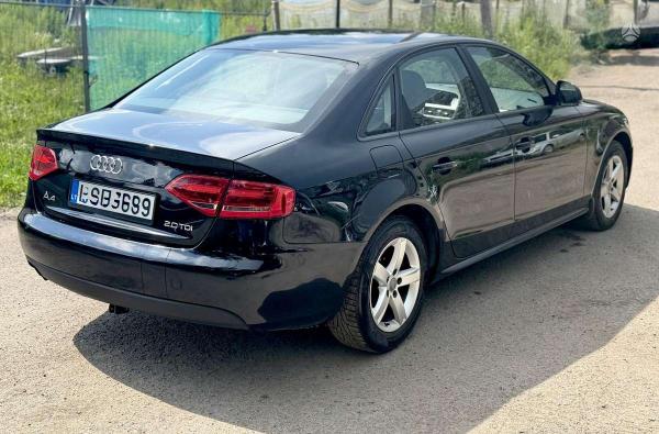 Melns Audi A4 2009 Viļņa, ar dzinēja tilpumu 2.00 L un nobraukumu 298 tūkst. km par 2900 €, foto 4 vietnē AUTOMOTO.COM.LV