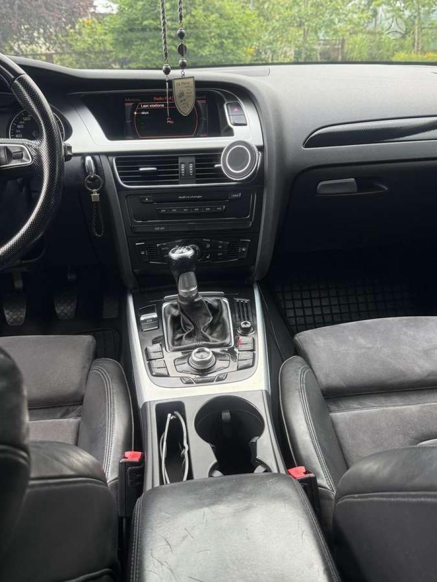 Melns Audi A4 2009 Viļņa, ar dzinēja tilpumu 1.97 L un nobraukumu 282 tūkst. km par 6800 €, foto 13 vietnē AUTOMOTO.COM.LV