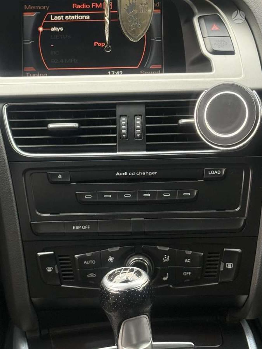 Melns Audi A4 2009 Viļņa, ar dzinēja tilpumu 1.97 L un nobraukumu 282 tūkst. km par 6800 €, foto 14 vietnē AUTOMOTO.COM.LV