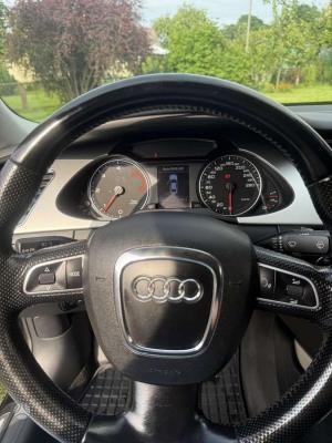 Melns Audi A4 2009 Viļņa, ar dzinēja tilpumu 1.97 L un nobraukumu 282 tūkst. km par 6800 €, foto 16 vietnē AUTOMOTO.COM.LV