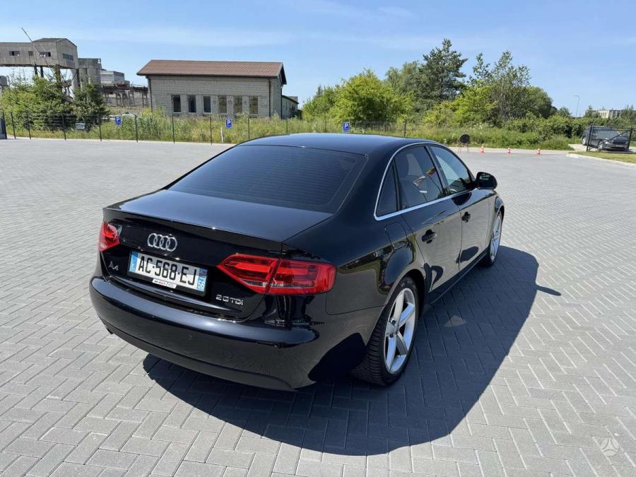 Melns Audi A4 2009 Telšiai, ar dzinēja tilpumu 1.97 L un nobraukumu 254 tūkst. km par 6300 €, foto 7 vietnē AUTOMOTO.COM.LV