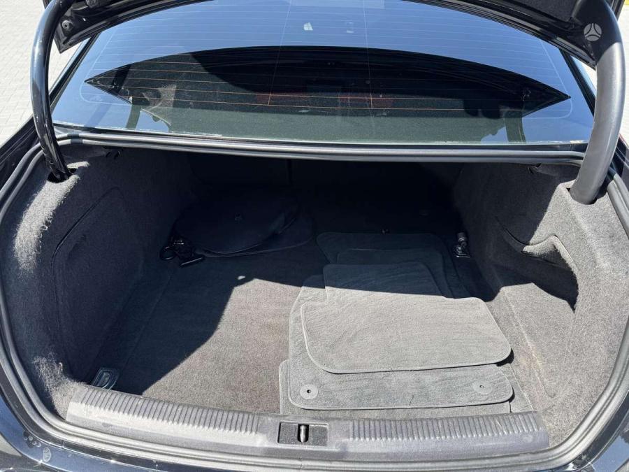 Melns Audi A4 2009 Telšiai, ar dzinēja tilpumu 1.97 L un nobraukumu 254 tūkst. km par 6300 €, foto 20 vietnē AUTOMOTO.COM.LV
