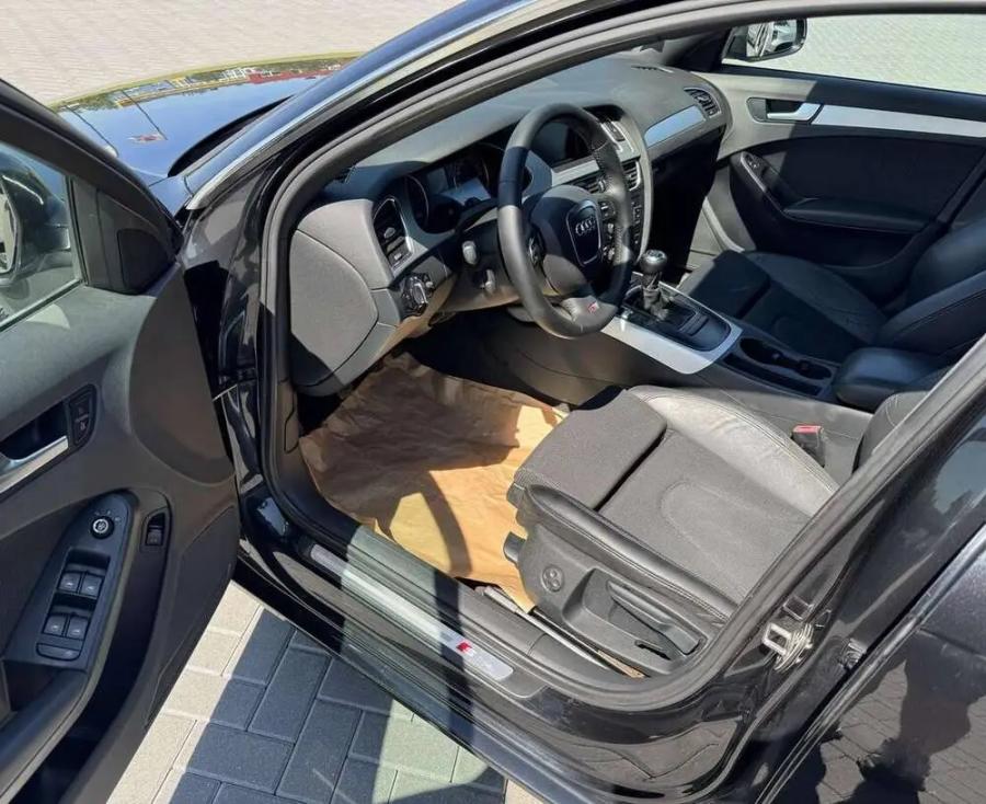 Melns Audi A4 2009 Telšiai, ar dzinēja tilpumu 2.00 L un nobraukumu 254 tūkst. km par 6290 €, foto 12 vietnē AUTOMOTO.COM.LV