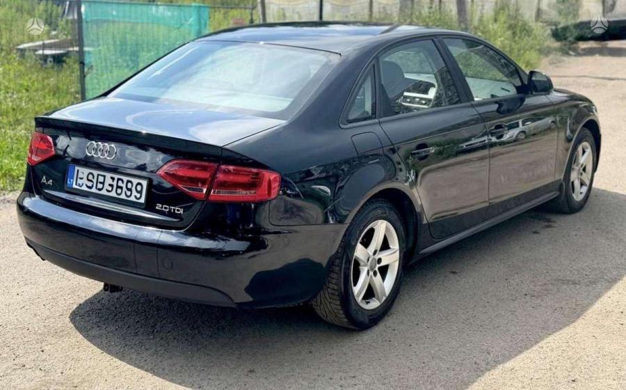 Melns Audi A4 2009 Viļņa, ar dzinēja tilpumu 2.00 L un nobraukumu 290 tūkst. km par 3000 €, foto 5 vietnē AUTOMOTO.COM.LV