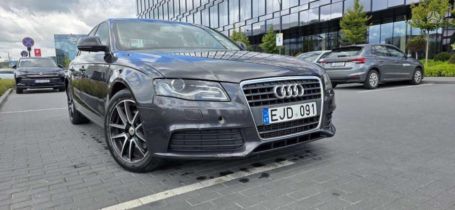 Black Audi A4 2009 in Vilnius, with an engine capacity of 1.80 L and mileage of 206 thousand km for 3200 €, photo 3 on AUTOMOTO.COM.LV