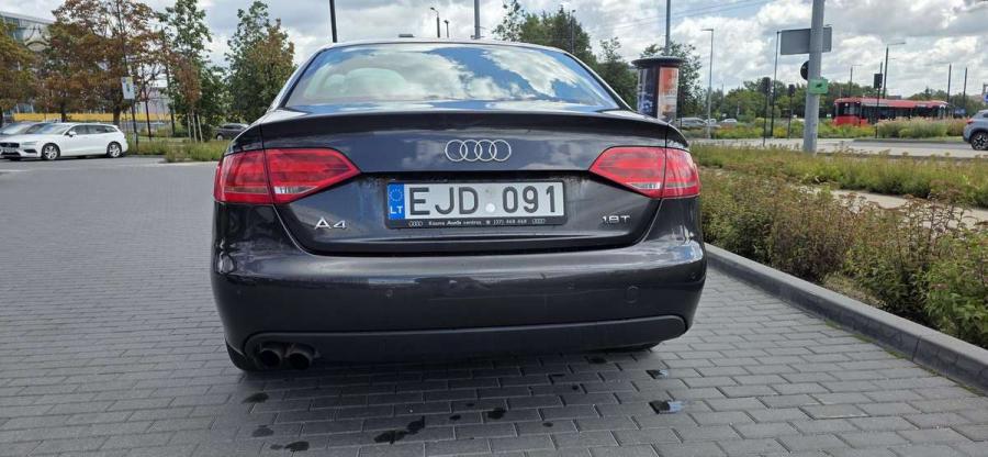 Black Audi A4 2009 in Vilnius, with an engine capacity of 1.80 L and mileage of 206 thousand km for 3200 €, photo 14 on AUTOMOTO.COM.LV