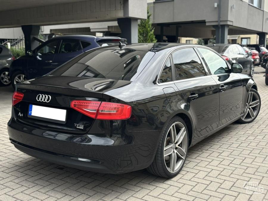 Black Audi A4 2009 in Kaunas, with an engine capacity of 2.00 L and mileage of 250 thousand km for 2750 €, photo 4 on AUTOMOTO.COM.LV