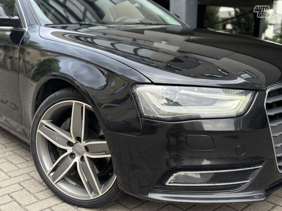 Black Audi A4 2009 in Kaunas, with an engine capacity of 2.00 L and mileage of 250 thousand km for 2750 €, photo 8 on AUTOMOTO.COM.LV
