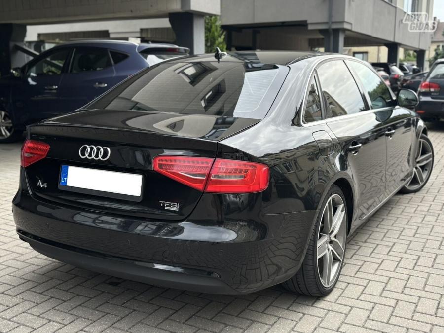 Black Audi A4 2009 in Kaunas, with an engine capacity of 2.00 L and mileage of 250 thousand km for 2750 €, photo 9 on AUTOMOTO.COM.LV