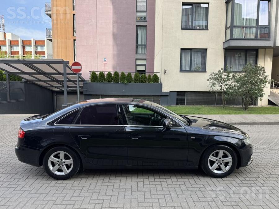 Black Audi A4 2009 in Riga, with an engine capacity of 2.00 L and mileage of 355 thousand km for 4990 €, photo 4 on AUTOMOTO.COM.LV