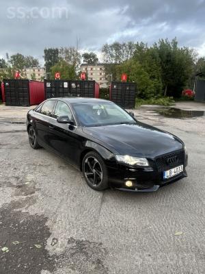 Melns Audi A4 2009 Rīga, ar dzinēja tilpumu 2.00 L un nobraukumu 323 tūkst. km par 6500 €, foto  vietnē AUTOMOTO.COM.LV