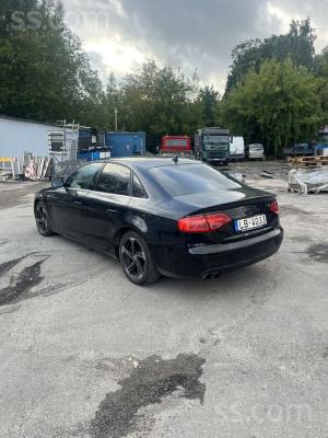 Melns Audi A4 2009 Rīga, ar dzinēja tilpumu 2.00 L un nobraukumu 323 tūkst. km par 6500 €, foto 4 vietnē AUTOMOTO.COM.LV