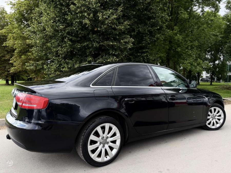 Black Audi A4 2009 in Kaunas, with an engine capacity of 1.97 L and mileage of 346 thousand km for 4750 €, photo 16 on AUTOMOTO.COM.LV