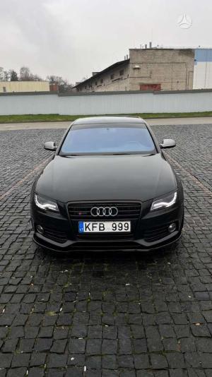 Black Audi A4 2010 in Vilnius, with an engine capacity of 2.70 L and mileage of 311 thousand km for 10700 €, photo 2 on AUTOMOTO.COM.LV