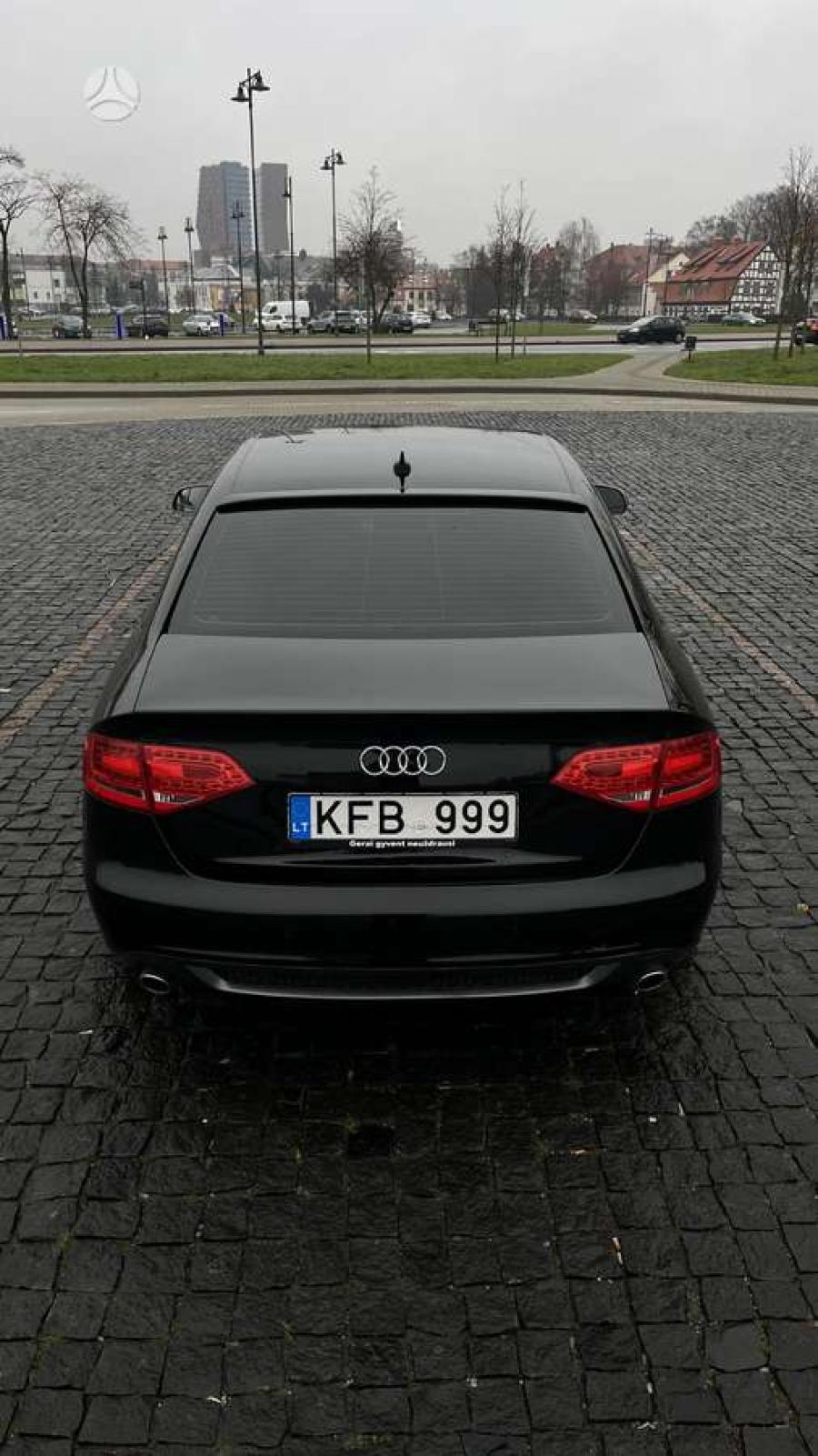 Black Audi A4 2010 in Vilnius, with an engine capacity of 2.70 L and mileage of 311 thousand km for 10700 €, photo 7 on AUTOMOTO.COM.LV