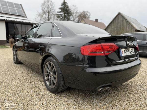 Melns Audi A4 2010 Panevēža, ar dzinēja tilpumu 2.00 L un nobraukumu 300 tūkst. km par 6200 €, foto 4 vietnē AUTOMOTO.COM.LV
