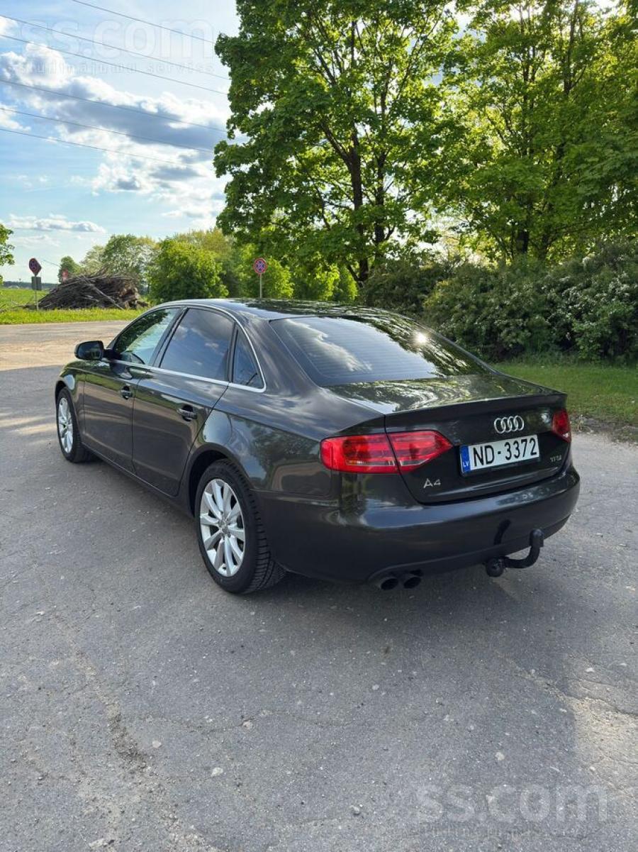 Black Audi A4 2010 in Riga, with an engine capacity of 1.80 L and mileage of 278 thousand km for 5490 €, photo 5 on AUTOMOTO.COM.LV