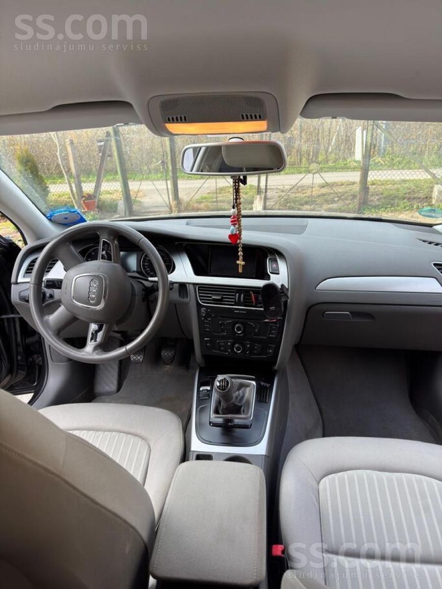 Black Audi A4 2010 in Riga, with an engine capacity of 1.80 L and mileage of 278 thousand km for 5490 €, photo 9 on AUTOMOTO.COM.LV