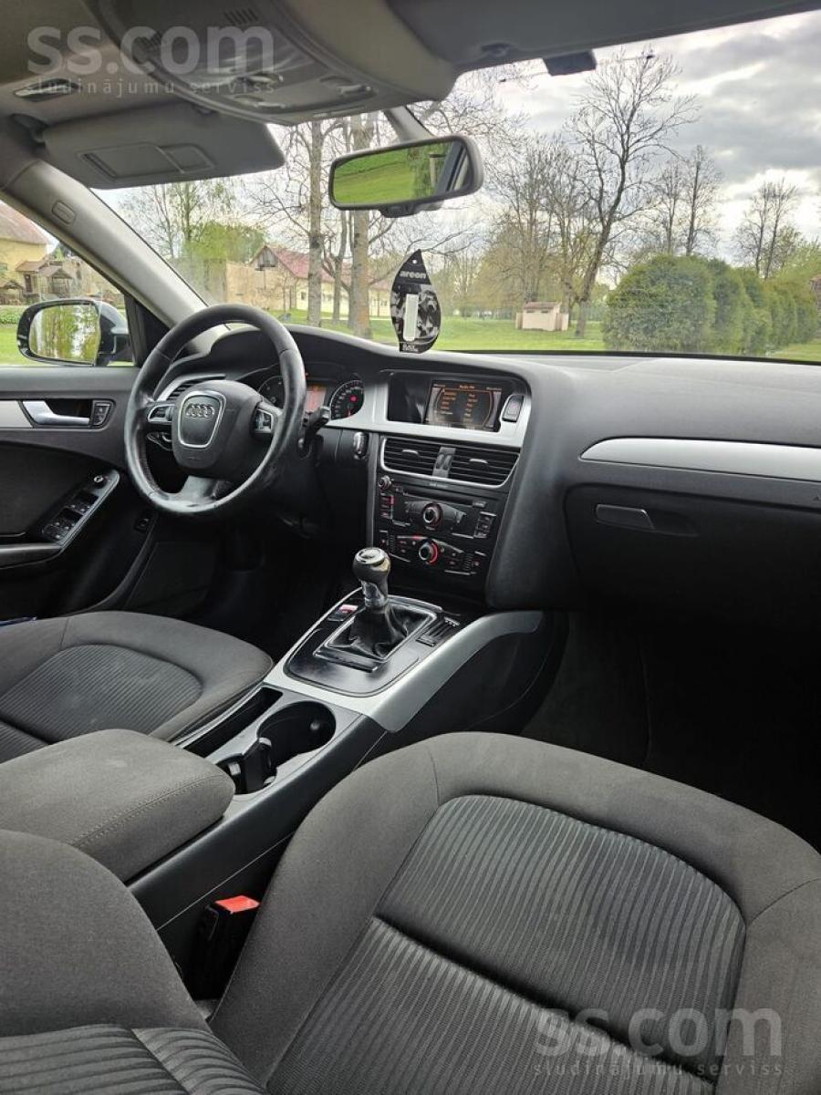 Black Audi A4 2010 in Tukums, with an engine capacity of 2.00 L and mileage of 390 thousand km for 4100 €, photo 3 on AUTOMOTO.COM.LV