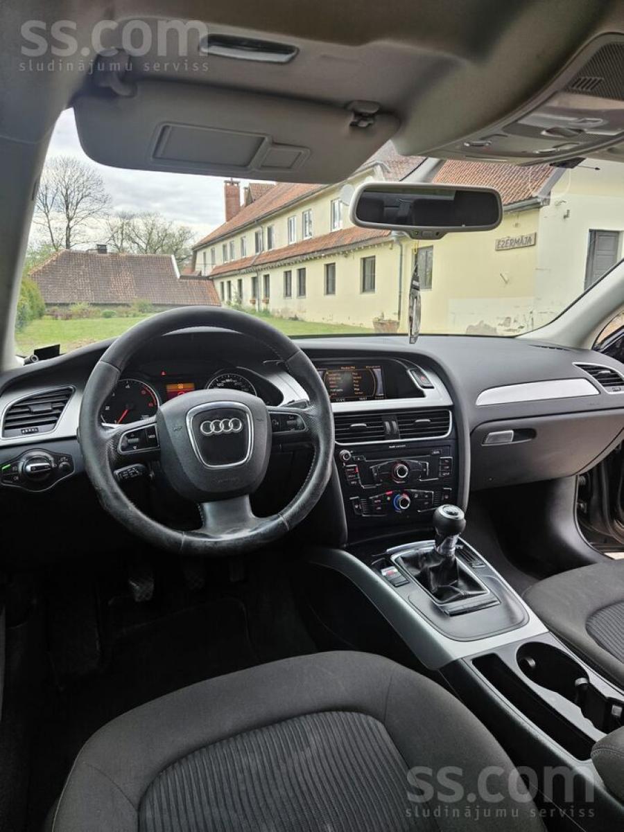 Black Audi A4 2010 in Tukums, with an engine capacity of 2.00 L and mileage of 390 thousand km for 4100 €, photo 4 on AUTOMOTO.COM.LV