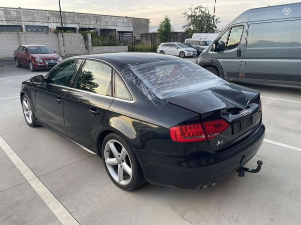 Black Audi A4 2010 in Klaipeda, with an engine capacity of 1.97 L and mileage of 382 thousand km for 2200 €, photo 2 on AUTOMOTO.COM.LV