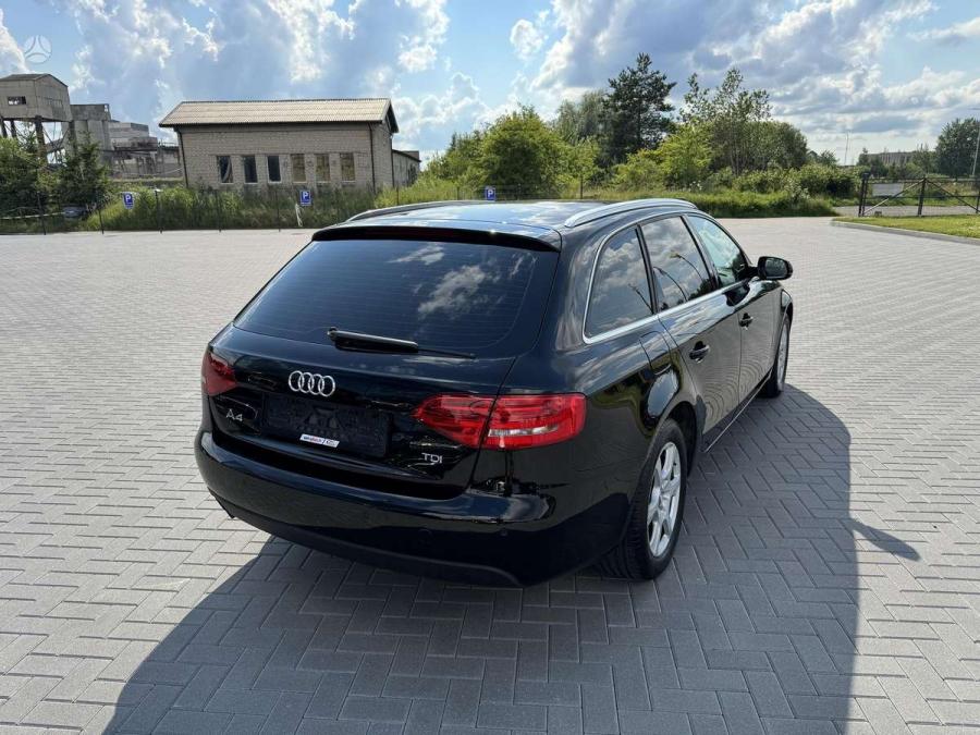 Melns Audi A4 2010 Telšiai, ar dzinēja tilpumu 1.97 L un nobraukumu 245 tūkst. km par 5300 €, foto 7 vietnē AUTOMOTO.COM.LV