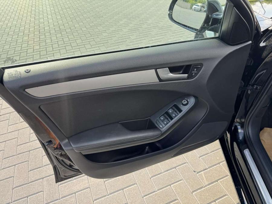 Melns Audi A4 2010 Telšiai, ar dzinēja tilpumu 1.97 L un nobraukumu 245 tūkst. km par 5300 €, foto 17 vietnē AUTOMOTO.COM.LV