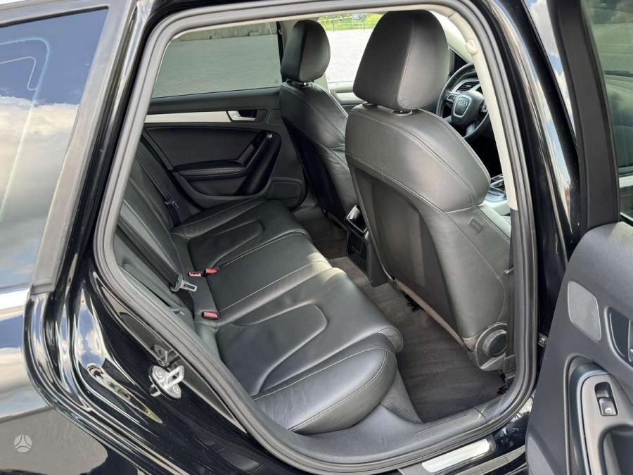 Melns Audi A4 2010 Telšiai, ar dzinēja tilpumu 1.97 L un nobraukumu 245 tūkst. km par 5300 €, foto 20 vietnē AUTOMOTO.COM.LV