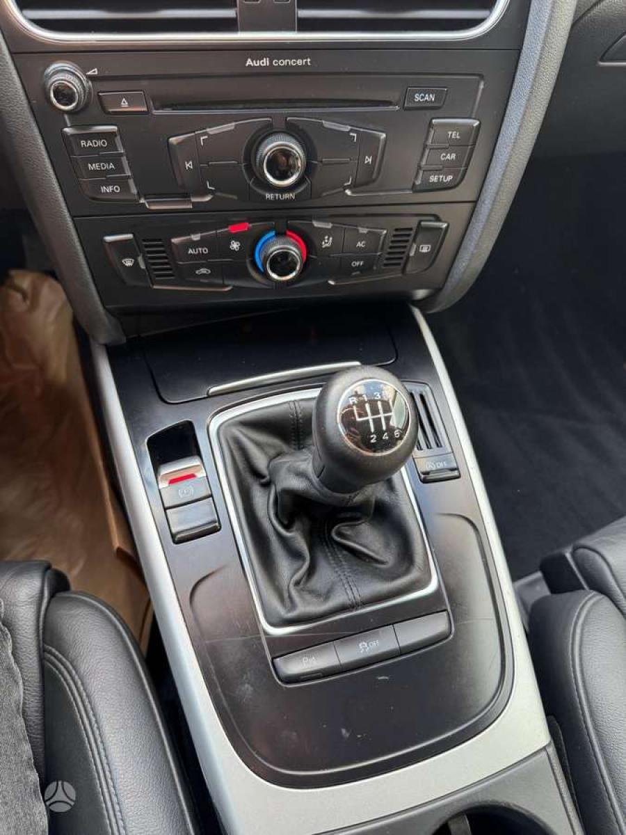 Melns Audi A4 2010 Telšiai, ar dzinēja tilpumu 1.97 L un nobraukumu 245 tūkst. km par 5300 €, foto 26 vietnē AUTOMOTO.COM.LV