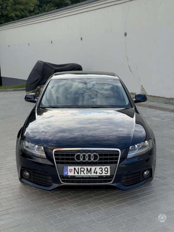 Black Audi A4 2010 in Vilnius, with an engine capacity of 2.00 L and mileage of 293 thousand km for 5500 €, photo 10 on AUTOMOTO.COM.LV