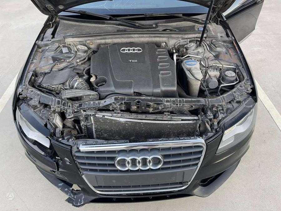 Black Audi A4 2010 in Klaipeda, with an engine capacity of 1.97 L and mileage of 382 thousand km for 2100 €, photo 8 on AUTOMOTO.COM.LV