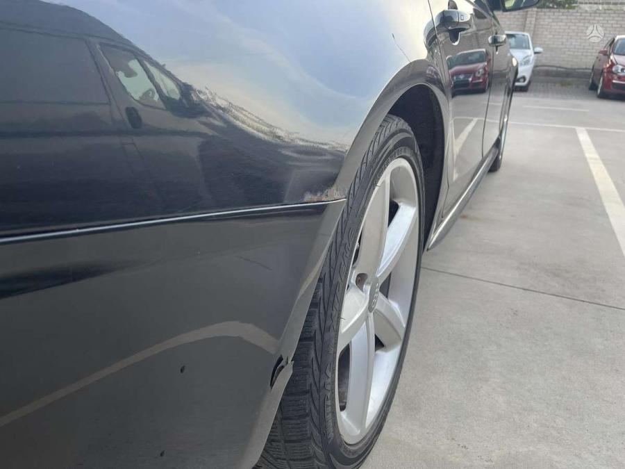 Black Audi A4 2010 in Klaipeda, with an engine capacity of 1.97 L and mileage of 382 thousand km for 2100 €, photo 13 on AUTOMOTO.COM.LV