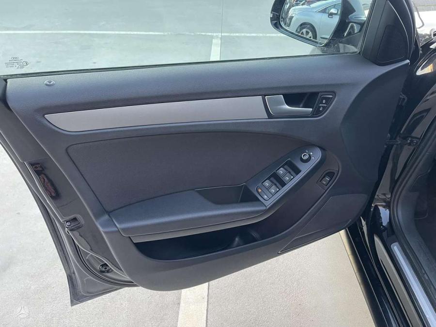 Black Audi A4 2010 in Klaipeda, with an engine capacity of 1.97 L and mileage of 382 thousand km for 2100 €, photo 14 on AUTOMOTO.COM.LV