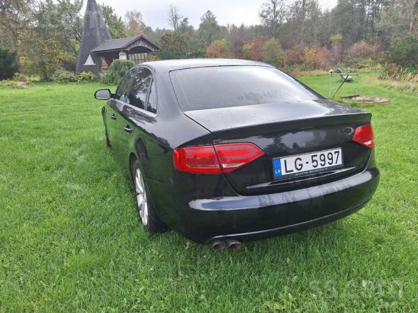 Ауди А4 2010 в Тукумс на AUTOMOTO.COM.LV Черный Ауди А4 2010 в Тукумс, объемом двигателя 2.00 л и пробегом 365 тыс. км за 4800 €, фото 4 на AUTOMOTO.COM.LV
