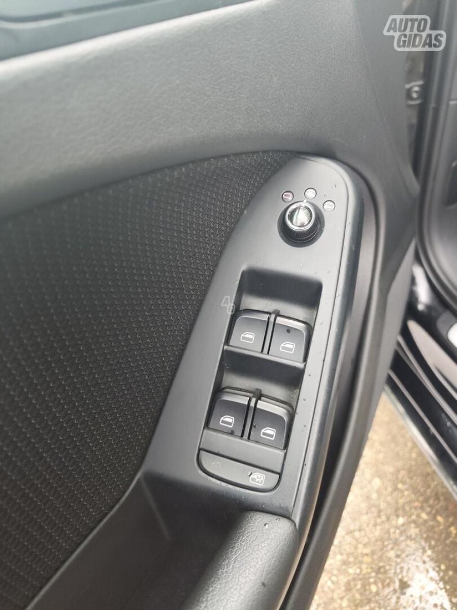 Melns Audi A4 2010 Kauņa, ar dzinēja tilpumu 2.00 L un nobraukumu 330 tūkst. km par 5300 €, foto 14 vietnē AUTOMOTO.COM.LV