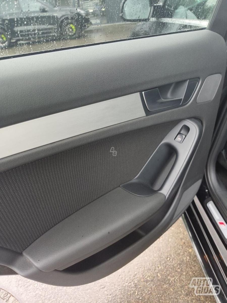 Melns Audi A4 2010 Kauņa, ar dzinēja tilpumu 2.00 L un nobraukumu 330 tūkst. km par 5300 €, foto 22 vietnē AUTOMOTO.COM.LV
