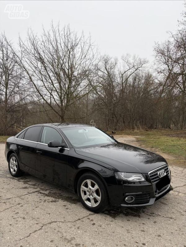 Melns Audi A4 2011 Panevēža, ar dzinēja tilpumu 2.00 L un nobraukumu 331 tūkst. km par 6400 €, foto 2 vietnē AUTOMOTO.COM.LV