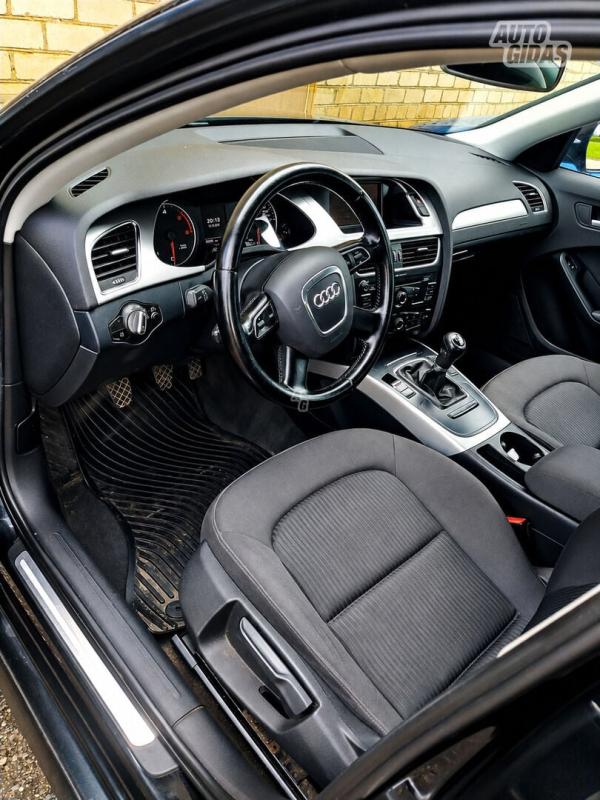 Melns Audi A4 2011 Kauņa, ar dzinēja tilpumu 2.00 L un nobraukumu 265 tūkst. km par 4200 €, foto 7 vietnē AUTOMOTO.COM.LV