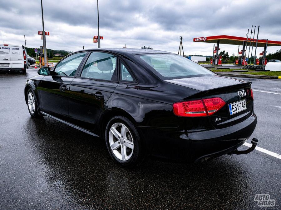 Melns Audi A4 2011 Kauņa, ar dzinēja tilpumu 2.00 L un nobraukumu 265 tūkst. km par 4000 €, foto 7 vietnē AUTOMOTO.COM.LV