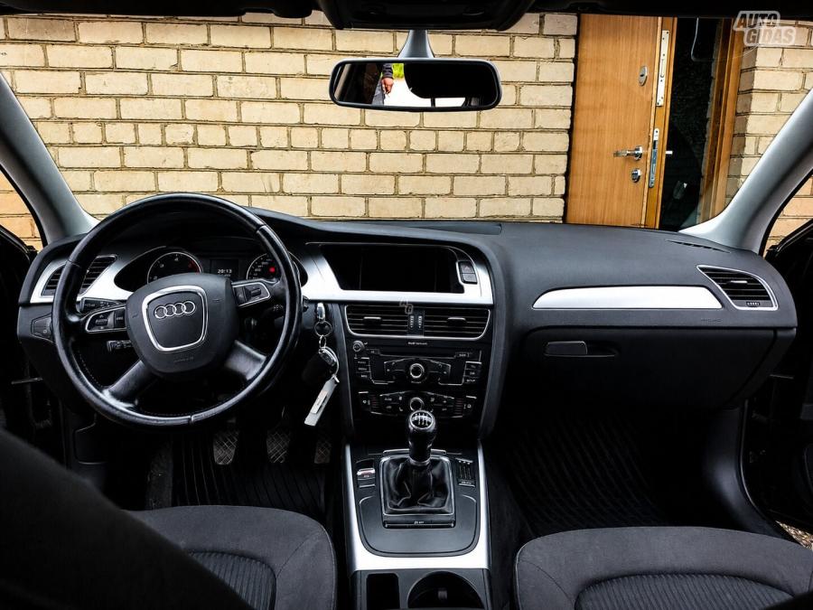 Melns Audi A4 2011 Kauņa, ar dzinēja tilpumu 2.00 L un nobraukumu 265 tūkst. km par 4000 €, foto 9 vietnē AUTOMOTO.COM.LV