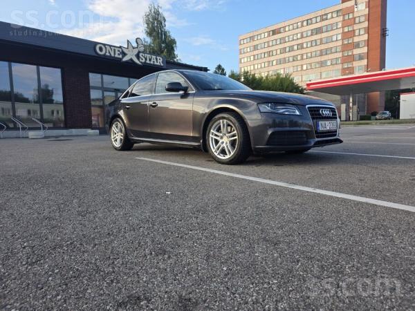 Melns Audi A4 2011 Daugavpils, ar dzinēja tilpumu 2.00 L un nobraukumu 265 tūkst. km par 7990 €, foto 1 vietnē AUTOMOTO.COM.LV